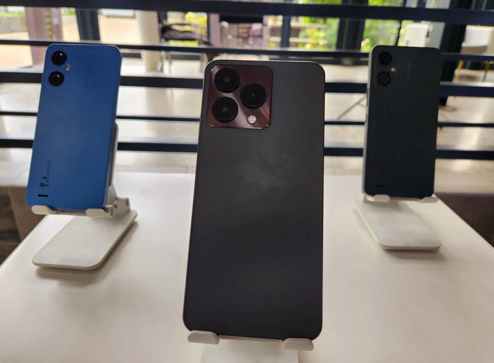 'Women power' at the heart of Mobicel IX smartphone series | Mobile ...